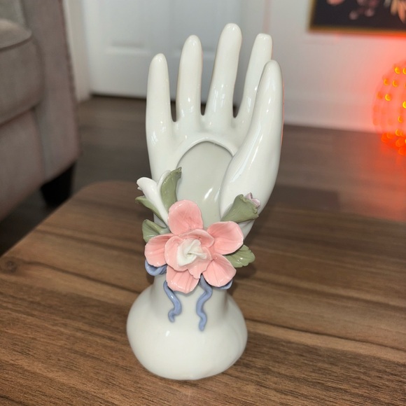 Accents | Vintage Hand Vase | Poshmark